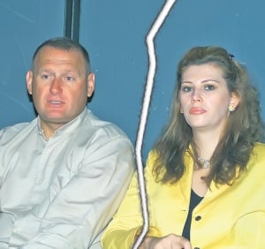 Adela Surugiu: "Viorel Cataramă M-a Agresat De Faţă Cu Copilul ...