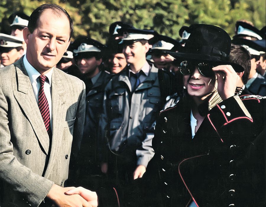 Mihai Tatulici îşi Aminteşte întâlnirea Cu Michael Jackson: «Am Avut ...