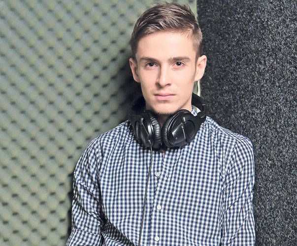 Andrei Leonte Pregătește O Surpriză Pentru Fanii De Pe Facebook ...