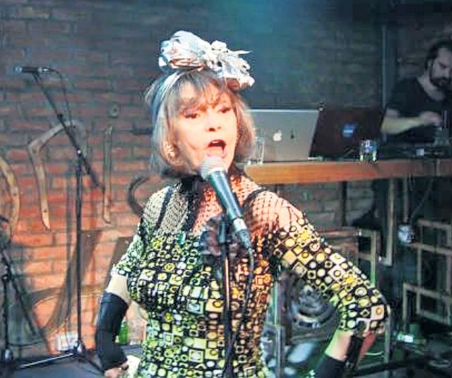 Marina Voica, în Duet Cu Florin Ristei. Incredibil Cum Arată Astăzi ...