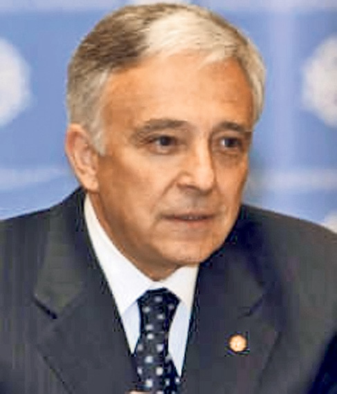 Mugur Isărescu, şef Peste Un Superguvern | Libertatea