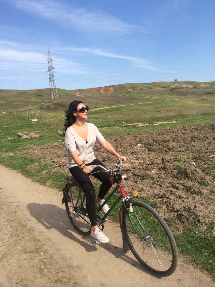 LAVINIA PÂRVA, UMILITĂ Pe Contul Ei DE FACEBOOK! Uite Ce I-au Scris ...