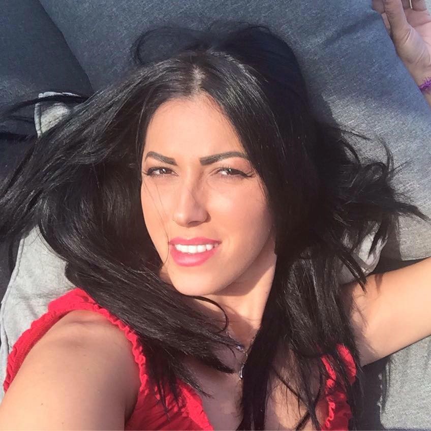 Văduva Lui Șerban Georgescu, Senzuală în Valurile Mării. Iată Cât De ...