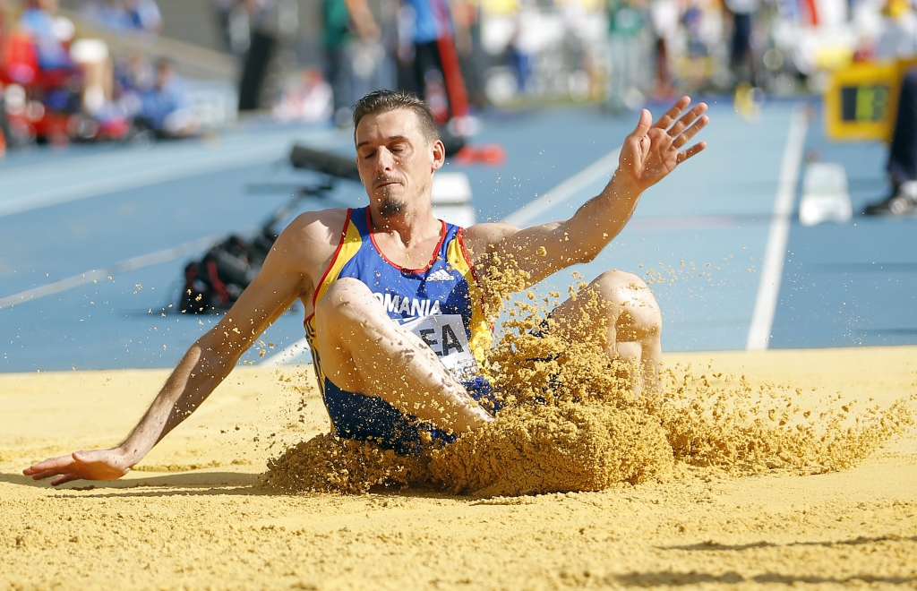 Dinamovistul Marian Oprea Este Campion Naţional Indoor La Triplusalt ...