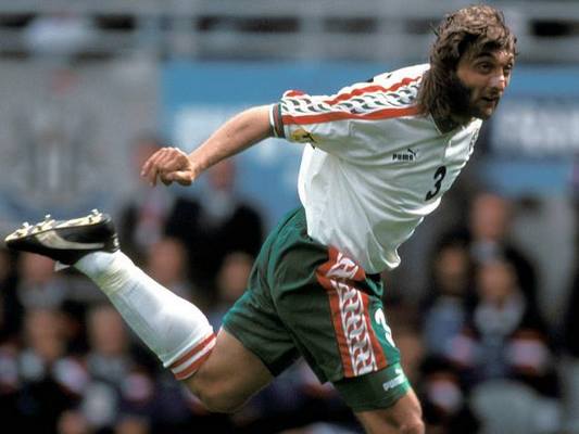 A Murit Legendarul Fotbalist Bulgar Trifon Ivanov, Semifinalist La ...