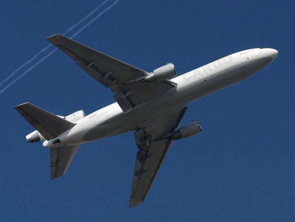 Un Avion Din România, Interceptat De Avioane De Luptă Britanice și ...