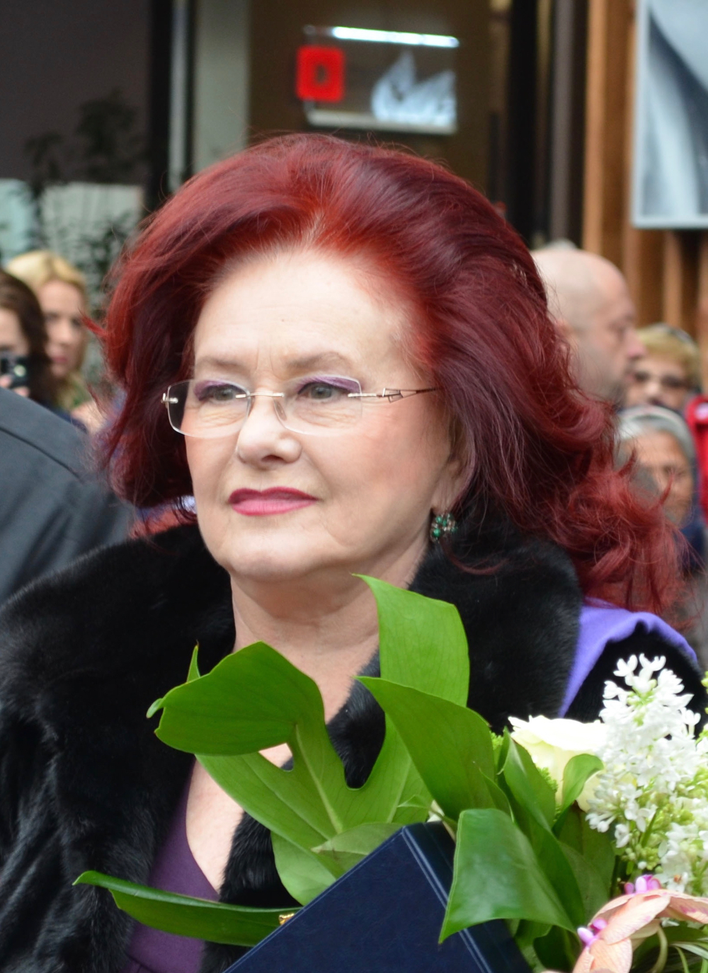 Primele Imagini Cu Fiica Adoptivă A Stelei Popescu După Ce S-a Aflat ...