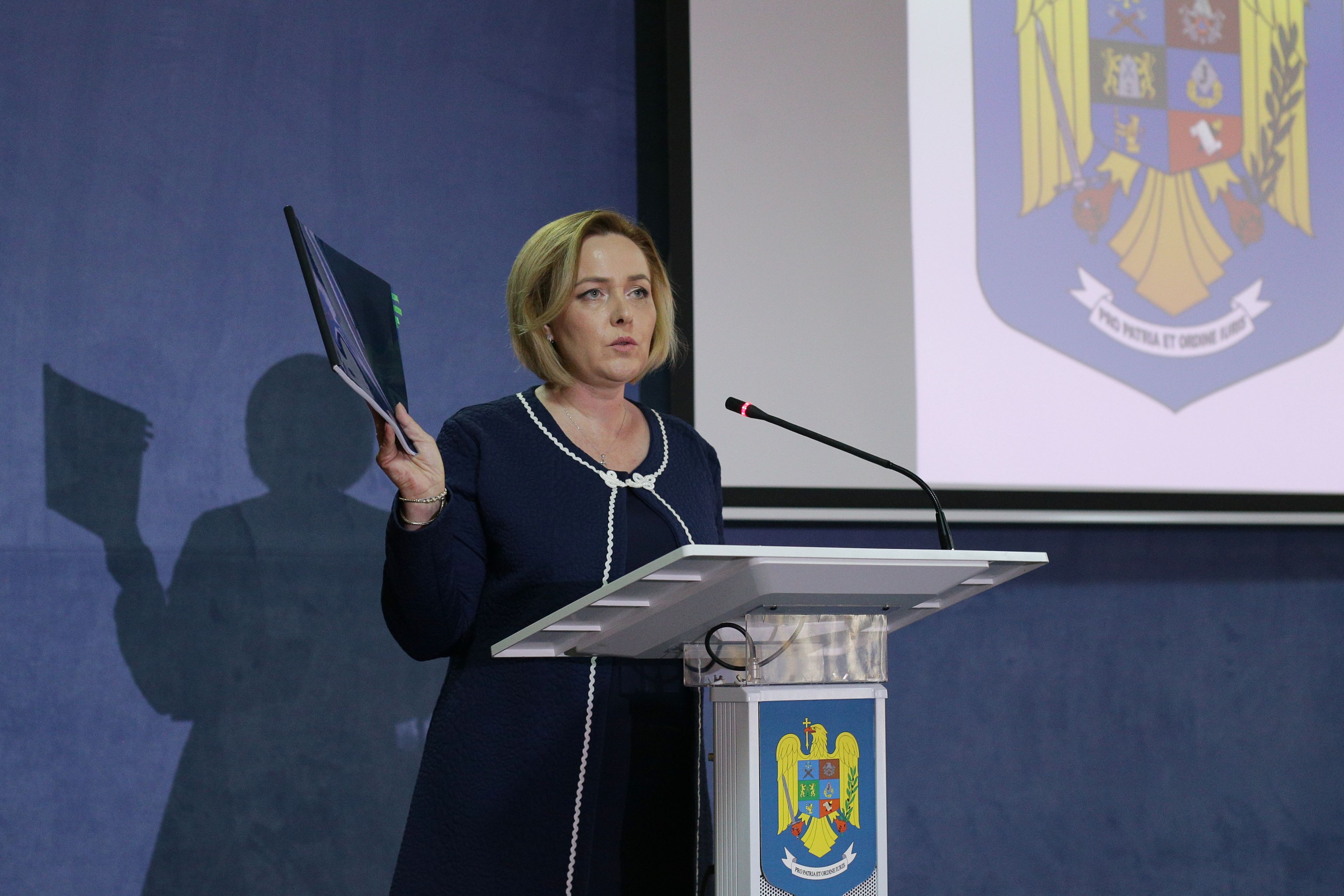 Carmen Dan, Explicații în Fața Deputaților. Opoziția, Moțiune Simplă ...