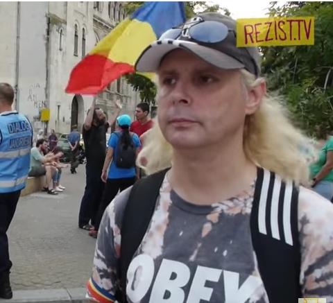 Marian Moroșanu „Ceaușescu” A Lipit WC-ul De Sigla PSD și A Transmis ...