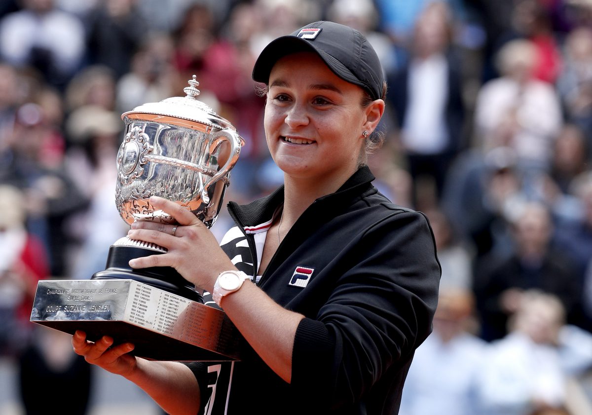 Ashleigh Barty A Triumfat La Roland Garros, După Ce A Zdrobit-o Pe ...