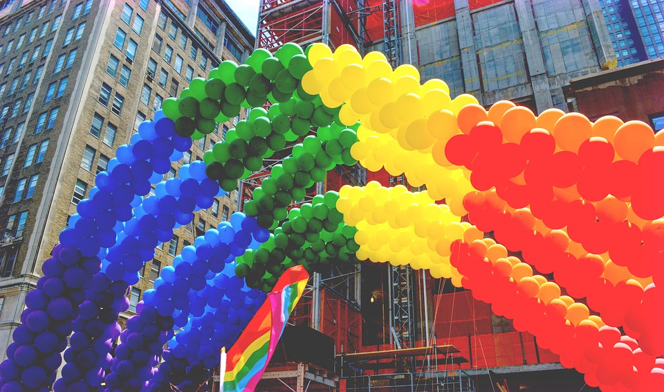 Arhiepiscop Catolic Polonez: LGBT, ”ciuma Curcubeului” | Libertatea