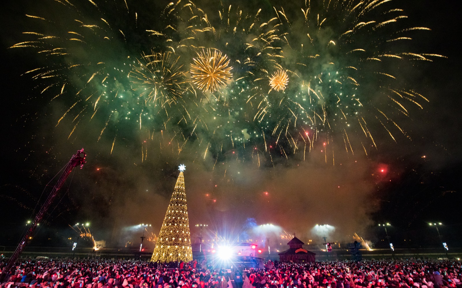 Cât Au Cheltuit Românii De Revelion 2020 și Unde Au Mers în Vacanțe ...