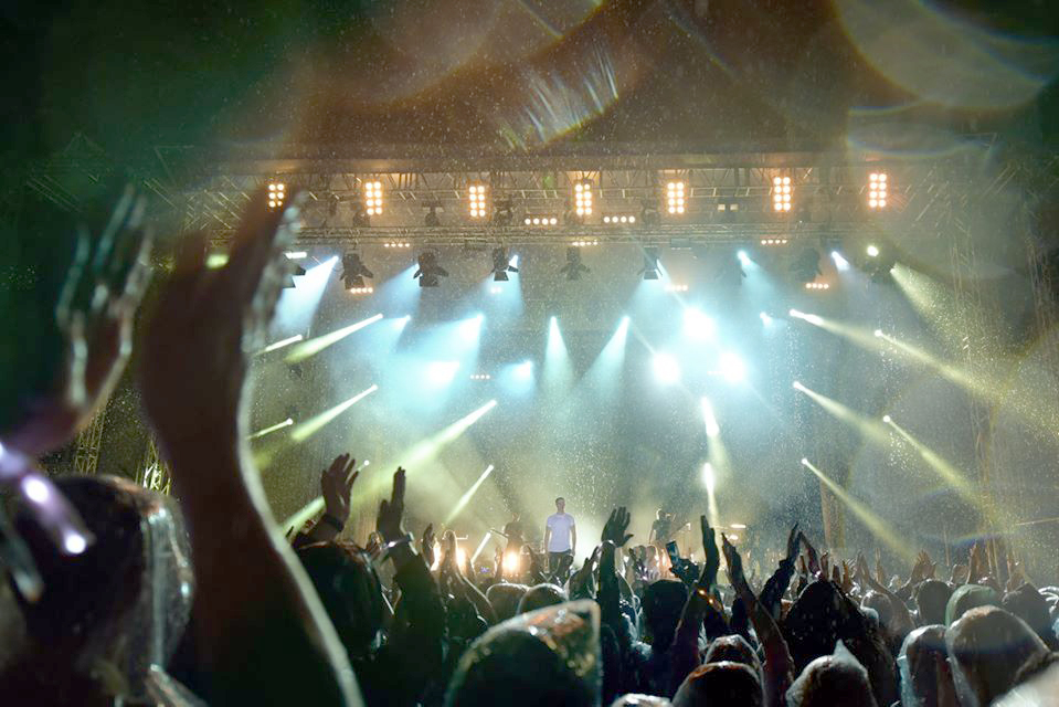 Global Records îi Dă Replica Lui Dan Popi, De La CAT Music, Care A ...