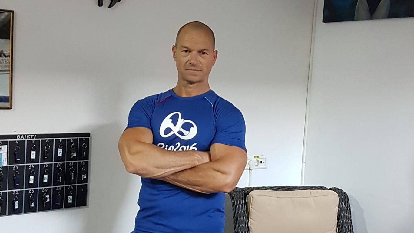 Ce Se Vede Pe Imaginile Cu Scandalul Dintre Tatăl Cătălinei Ponor și ...