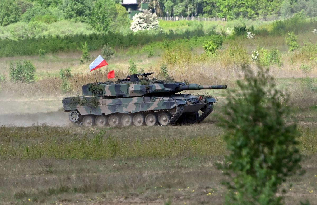 Polonia Va Trimite Ucrainei Tancuri Leopard Ca Parte A Unei Coaliții ...