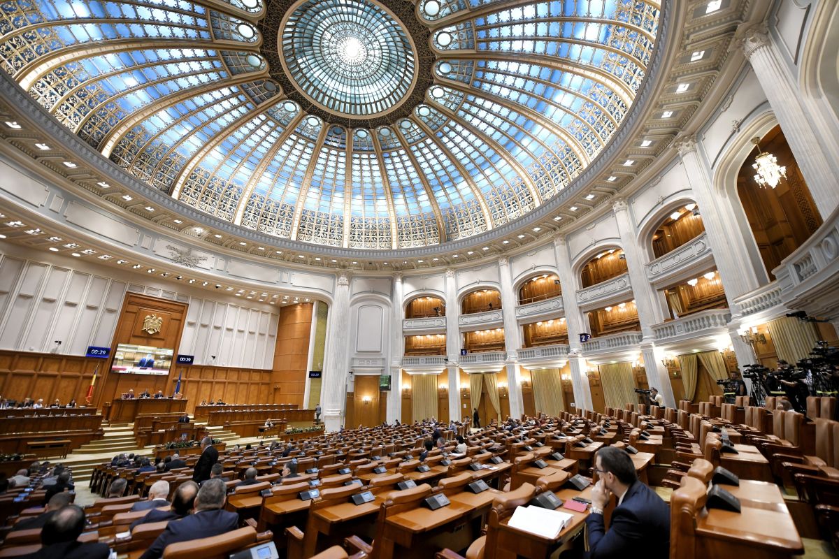 G4Media Descrie Jocurile Politice Care Le Protejează Pe Cele De Noroc ...