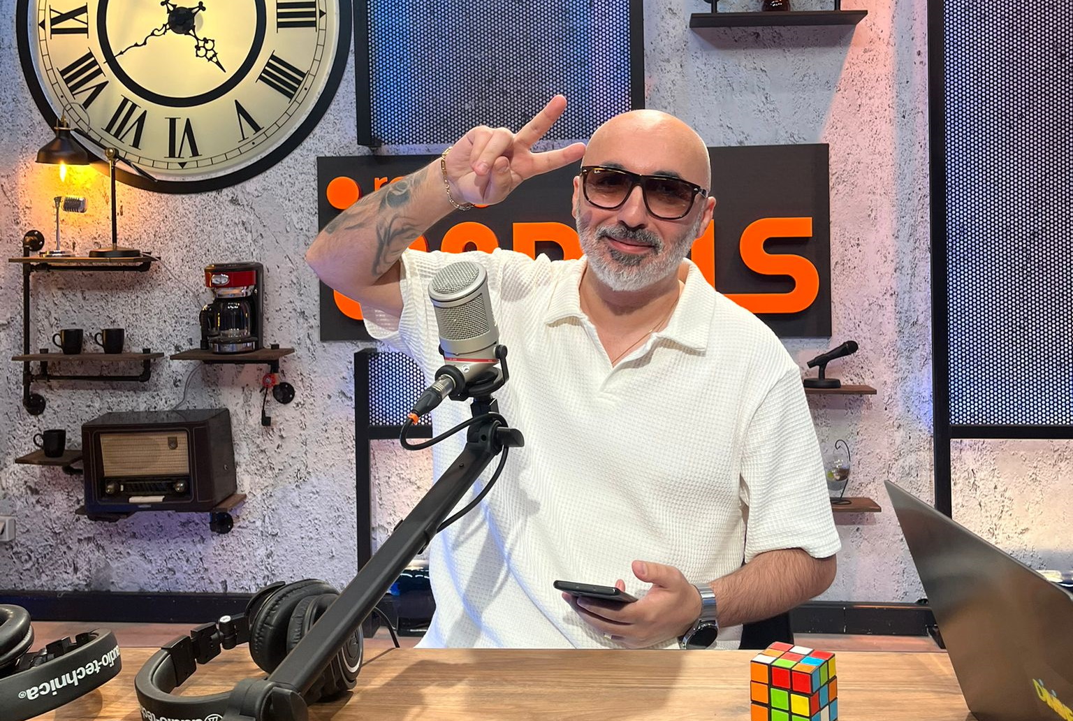 Cabron A Dezvăluit Secretele Vieții De Familie. „Există Tentații. Și în ...