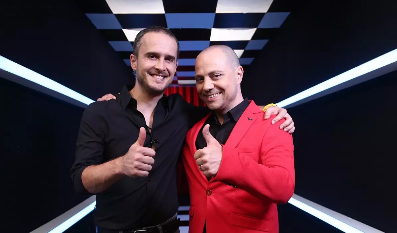 Cine Sunt Noii Prezentatori De La „iUmor”, După Plecarea Lui Șerban ...