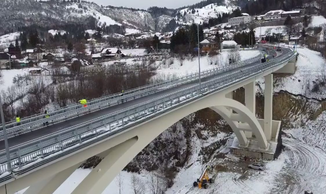 Podul Dâmboviţei A Fost Deschis Circulaţiei. Cel Mai Lung Pod în Arc Din România Face Legătura ...