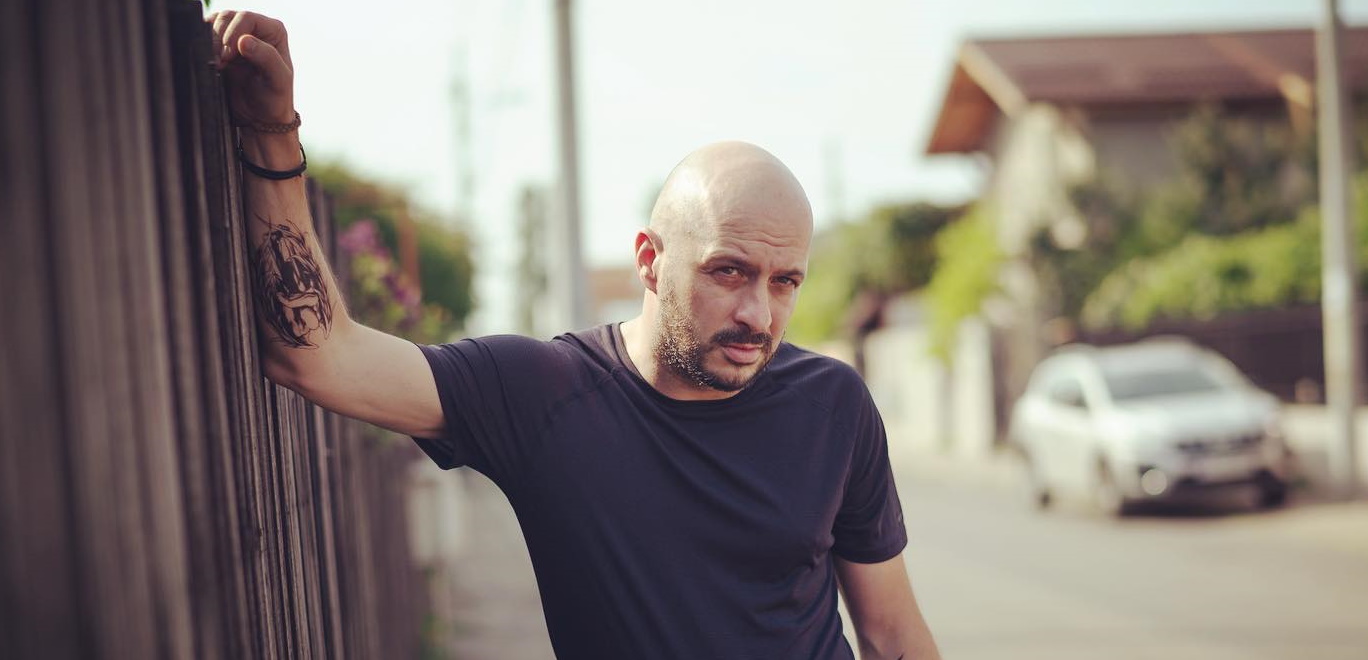 Cine Este Andrei Mateiu, Actorul Din Serialul „Brigda Nimic”, Difuzat ...