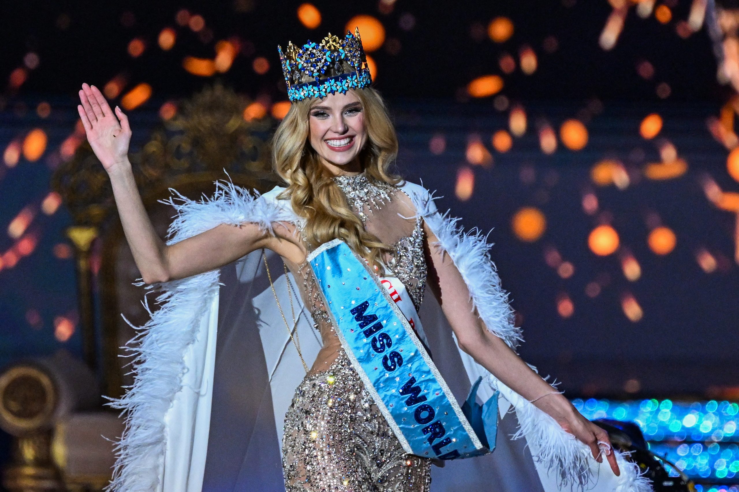 Miss World 2024 Este Din Cehia. Krystyna Pyszková, Câștigătoarea Titlului La 23 De Ani - FOTO ...