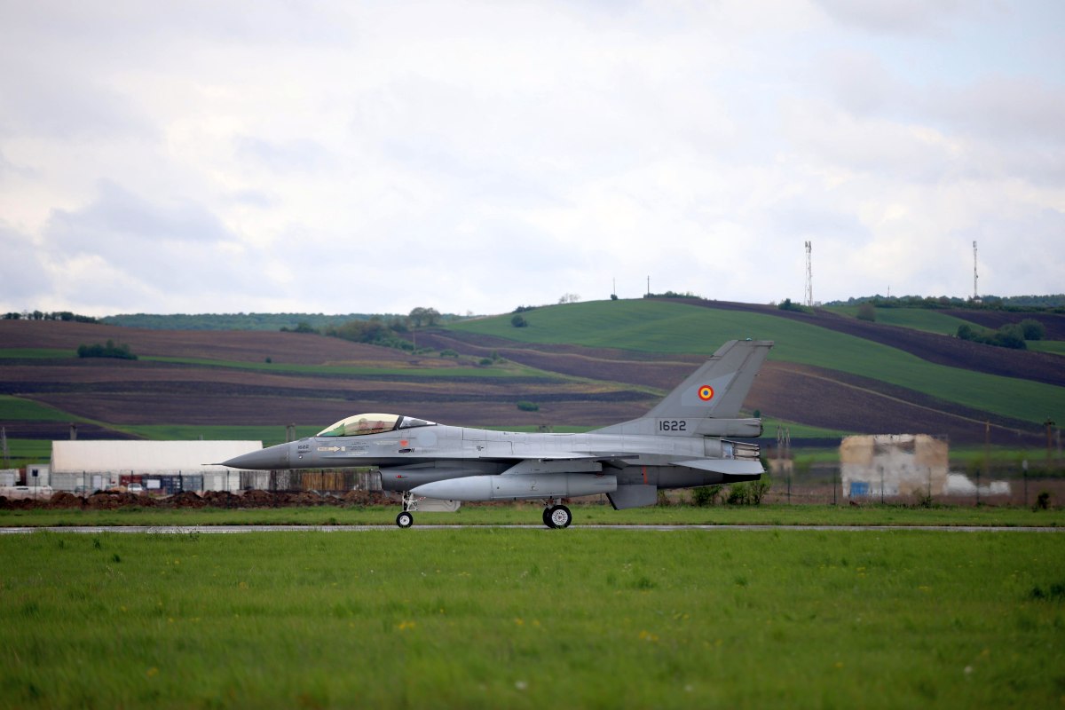 Alte Trei Avioane F-16 Fighting Falcon Cumpărate Din Norvegia Au Ajuns ...