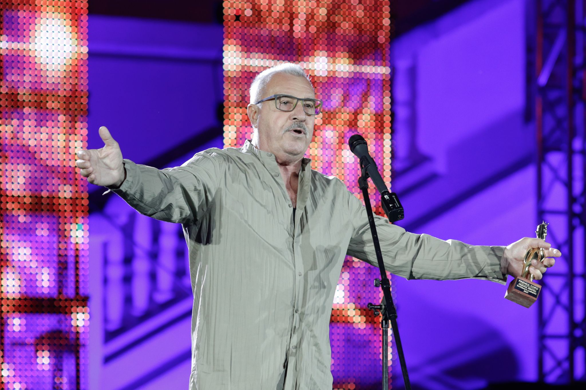 Actorul Costel Constantin A Murit. A Jucat Pe Scena Teatrului Național ...