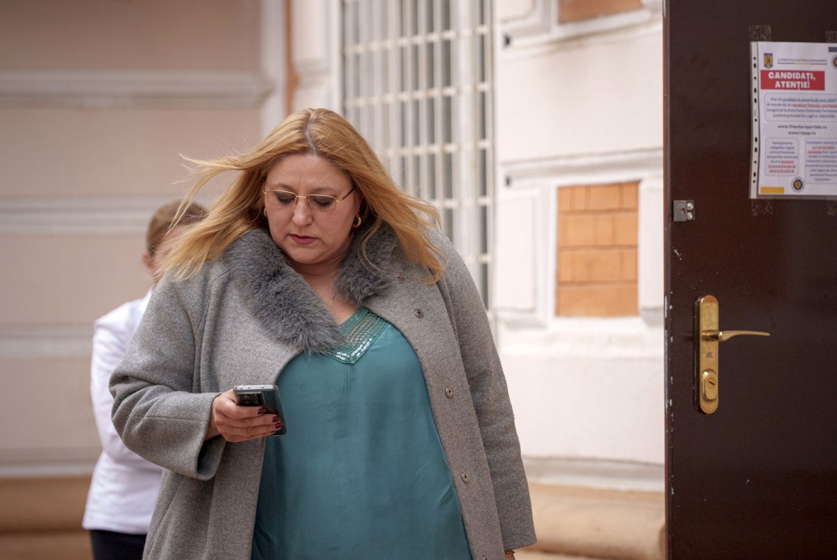 Diana Șoșoacă A Intrat în Cursa Pentru Primăria Capitalei. Candidatura ...
