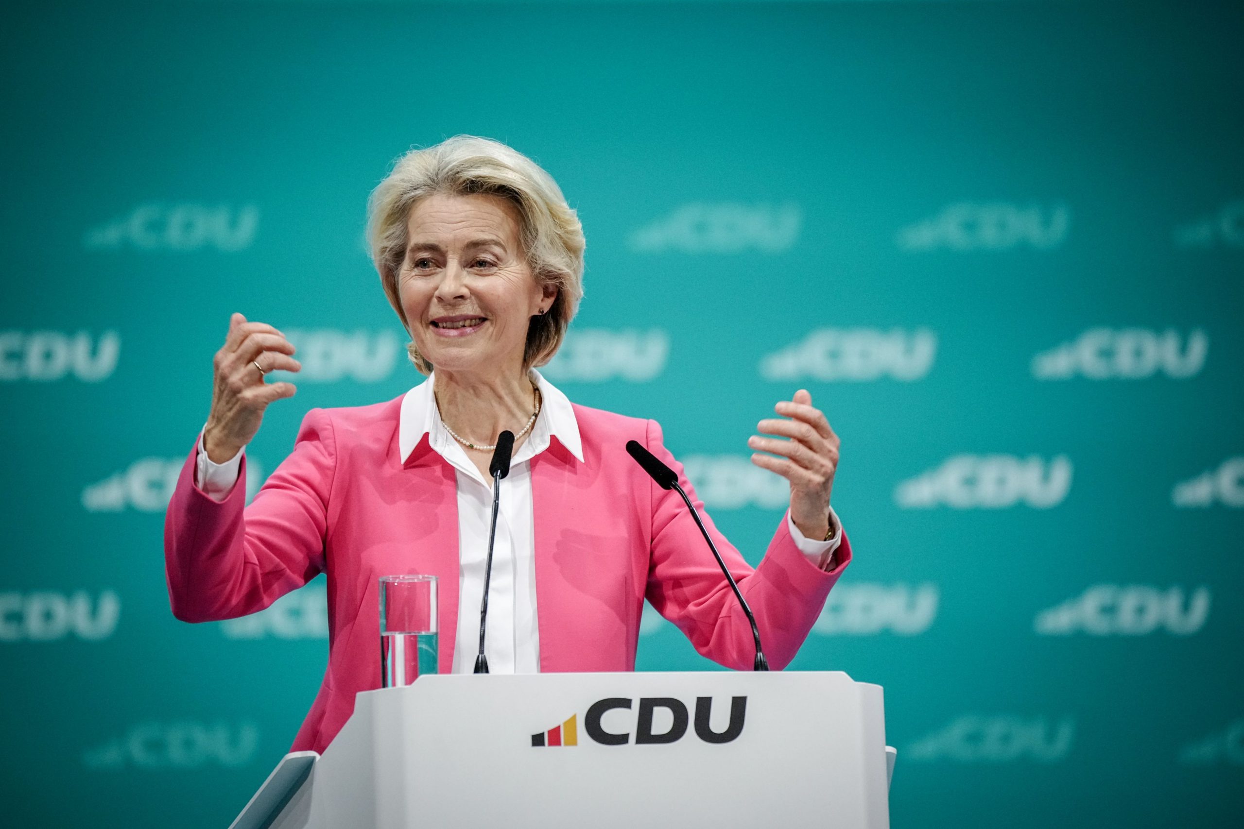 Duduie Profitul în Jurul Vostru. Fiți Fericiți, Fraierilor! Europenii ...