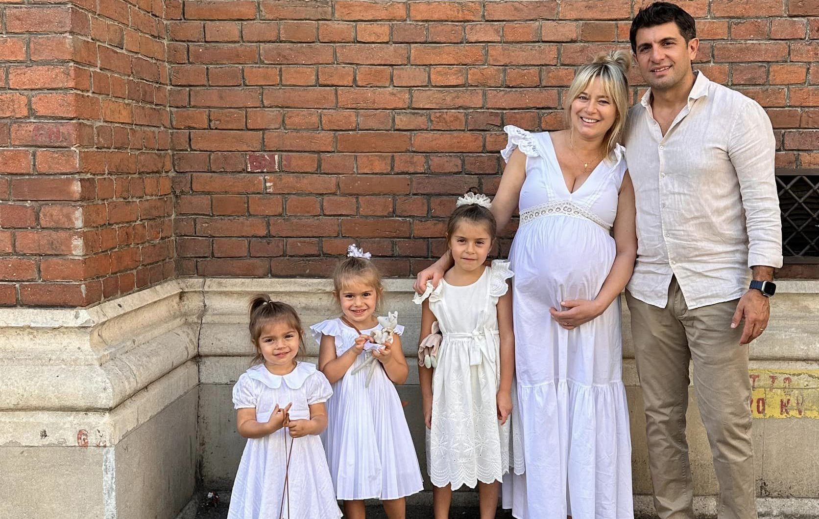 Laura Cosoi A Reacționat După Ce I S-a Reproșat Că Are Prea Mulți Copii ...