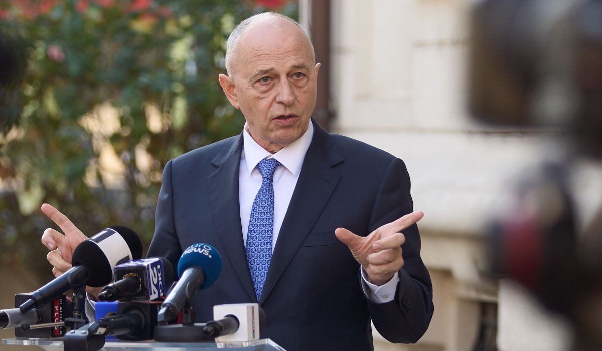 Mircea Geoană, Susținut De Sir George Iacobescu, Românul Care A ...