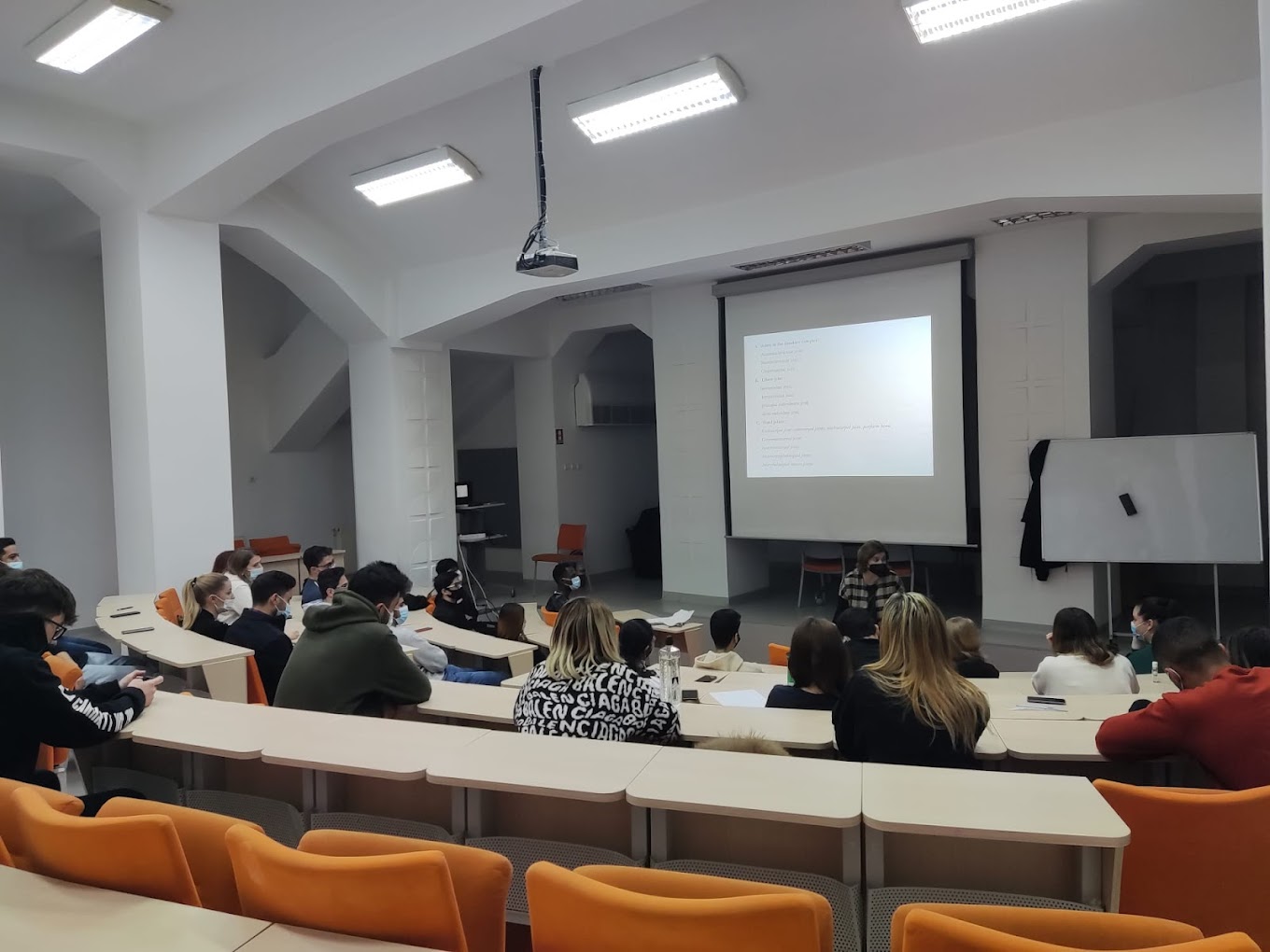 UMF Craiova își Extinde Oferta Educațională: Va Forma Ofițeri Medici și Subofițeri Sanitari ...