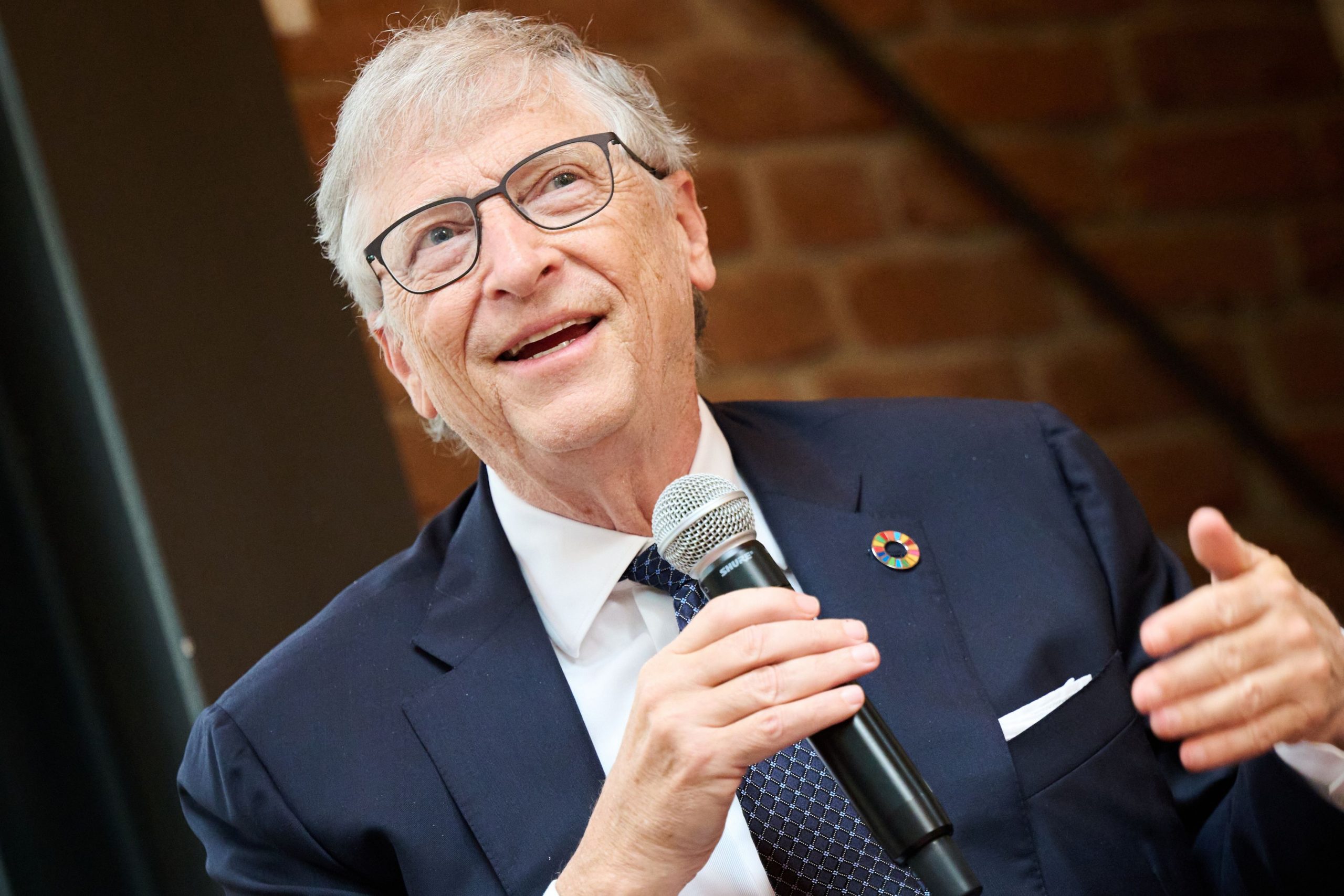 Bill Gates A Vorbit în Premieră Despre Noua Lui Iubită: „Ne Distrăm ...