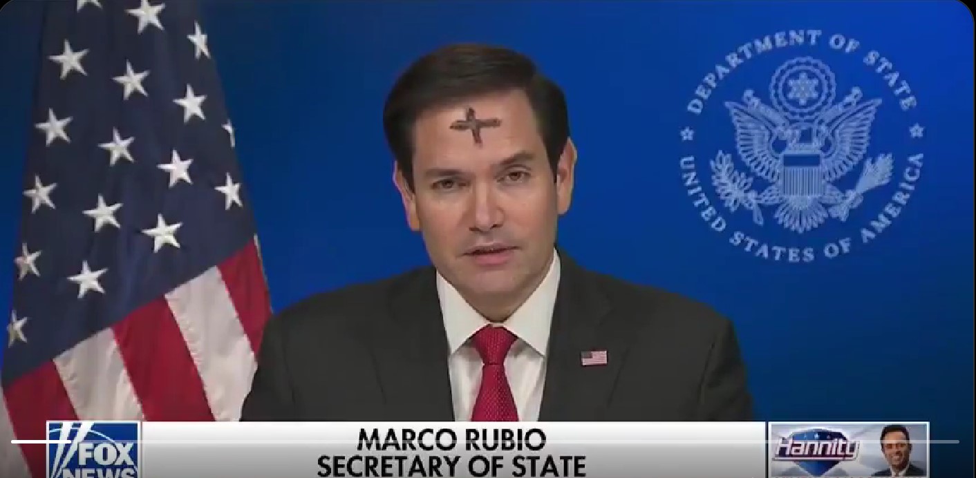 De ce Marco Rubio a apărut cu cruce pe frunte la TV