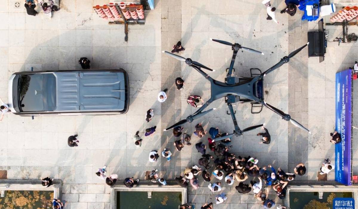 Mașina zburătoare XPENG a fost testată cu succes în China: cum arată ...