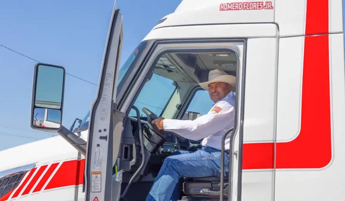 Povestea unui șofer de camion american care a condus 6,4 milioane de ...
