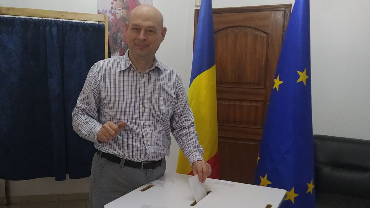 A străbătut Africa să voteze pentru viitorul României