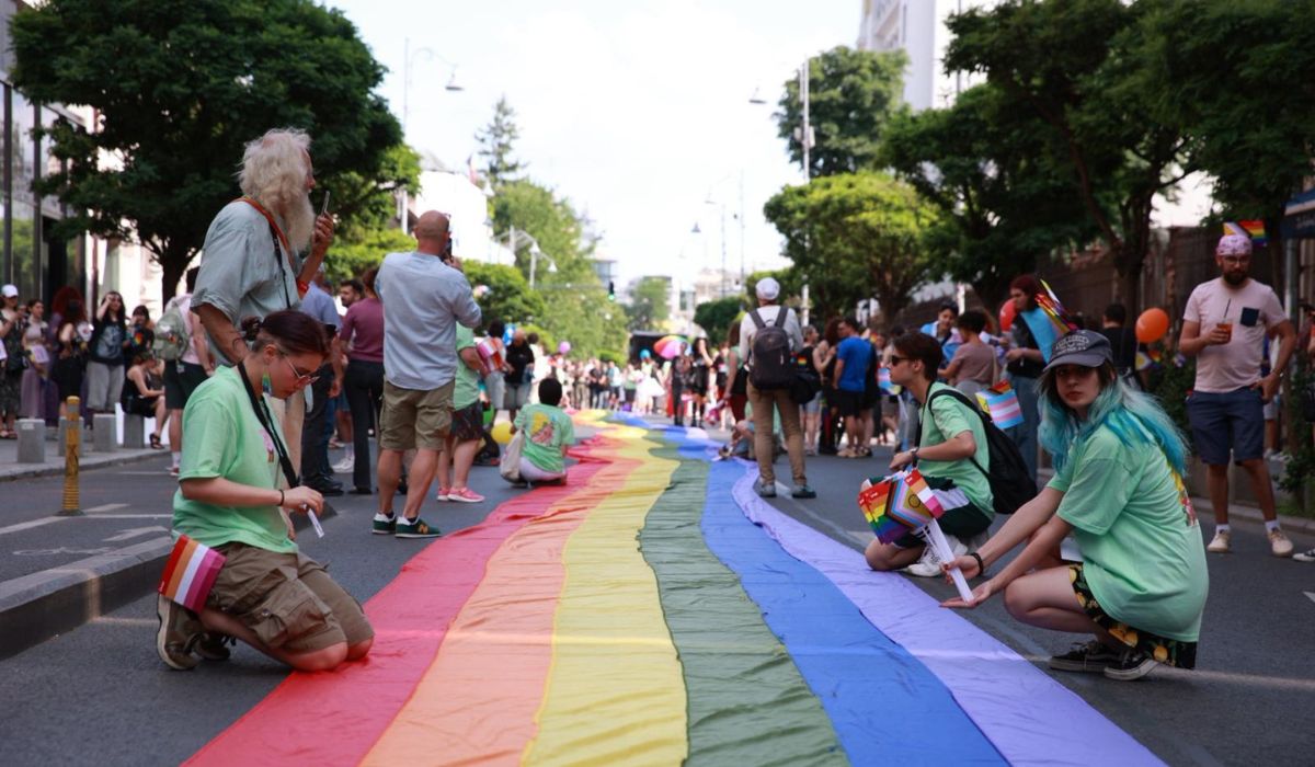 Bucharest Pride 2025. Număr record de participanți la ediția care marchează 20 de ani de la ...