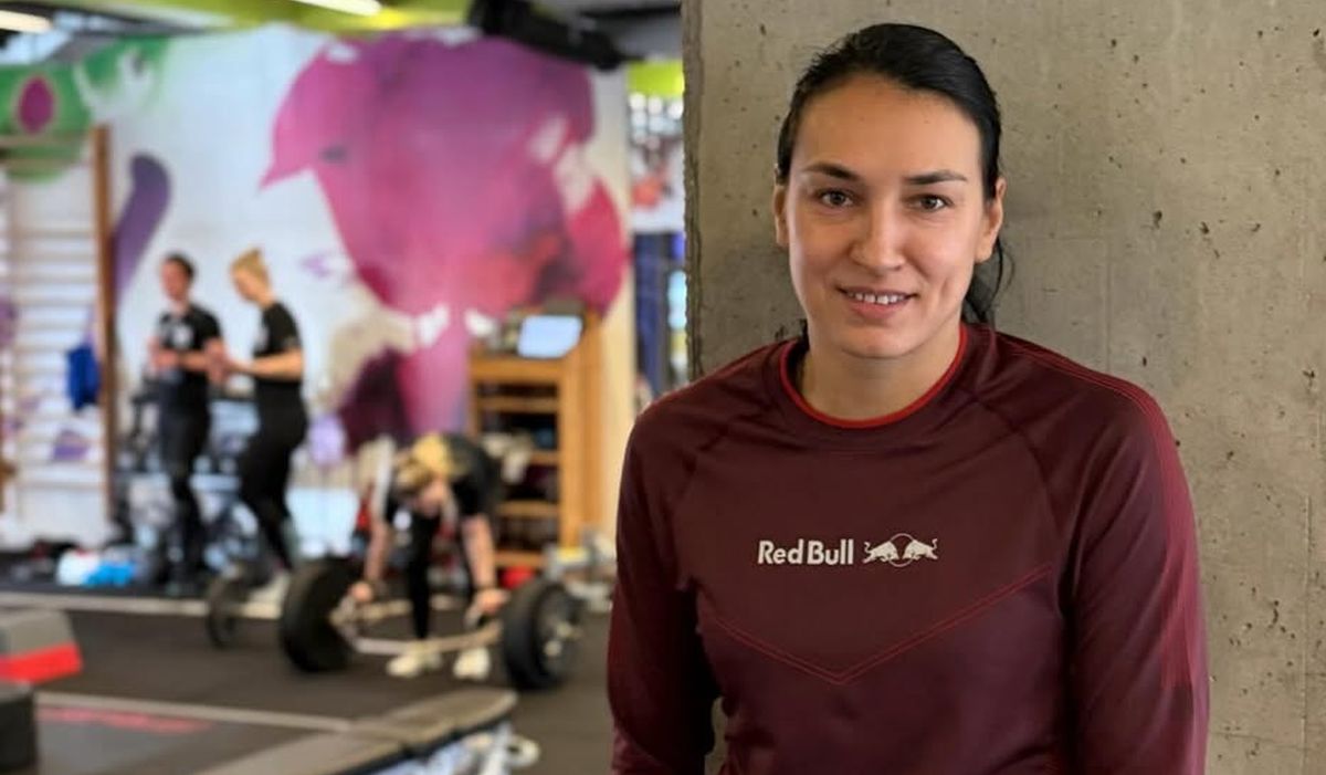 Caracterizarea pe care și-a făcut-o Cristina Neagu. Cum este în afara ...