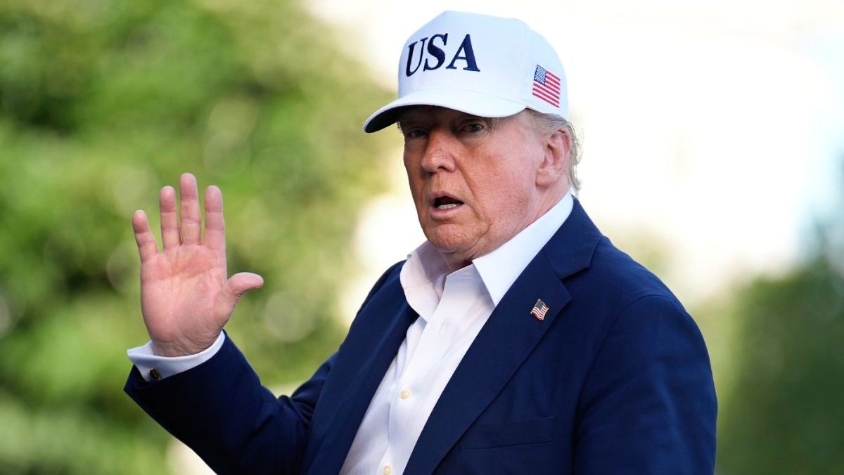 Semne îngrijorătoare pe corpul lui Donald Trump: Ce spun experții ...