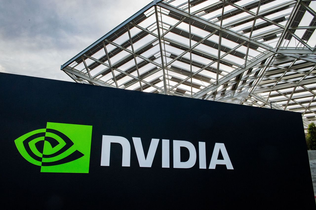Nvidia devine prima companie din lume cu o valoare de 4.000 de miliarde ...