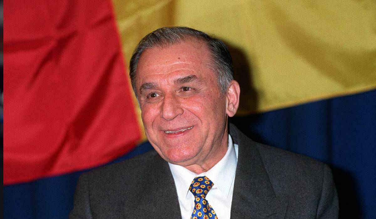 La ce oră a murit Ion Iliescu. Spitalul în care era internat fostul ...
