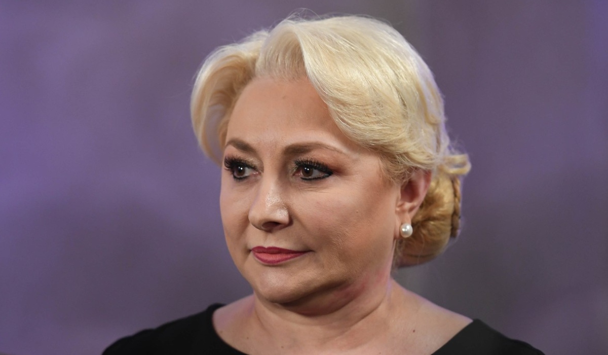 Imagini rare cu Viorica Dăncilă în tinerețe, înainte să intre în ...