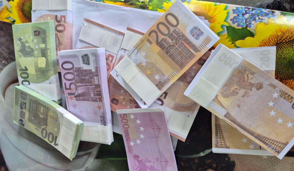 Cum au fost descoperite peste patru milioane de bancnote false la ...