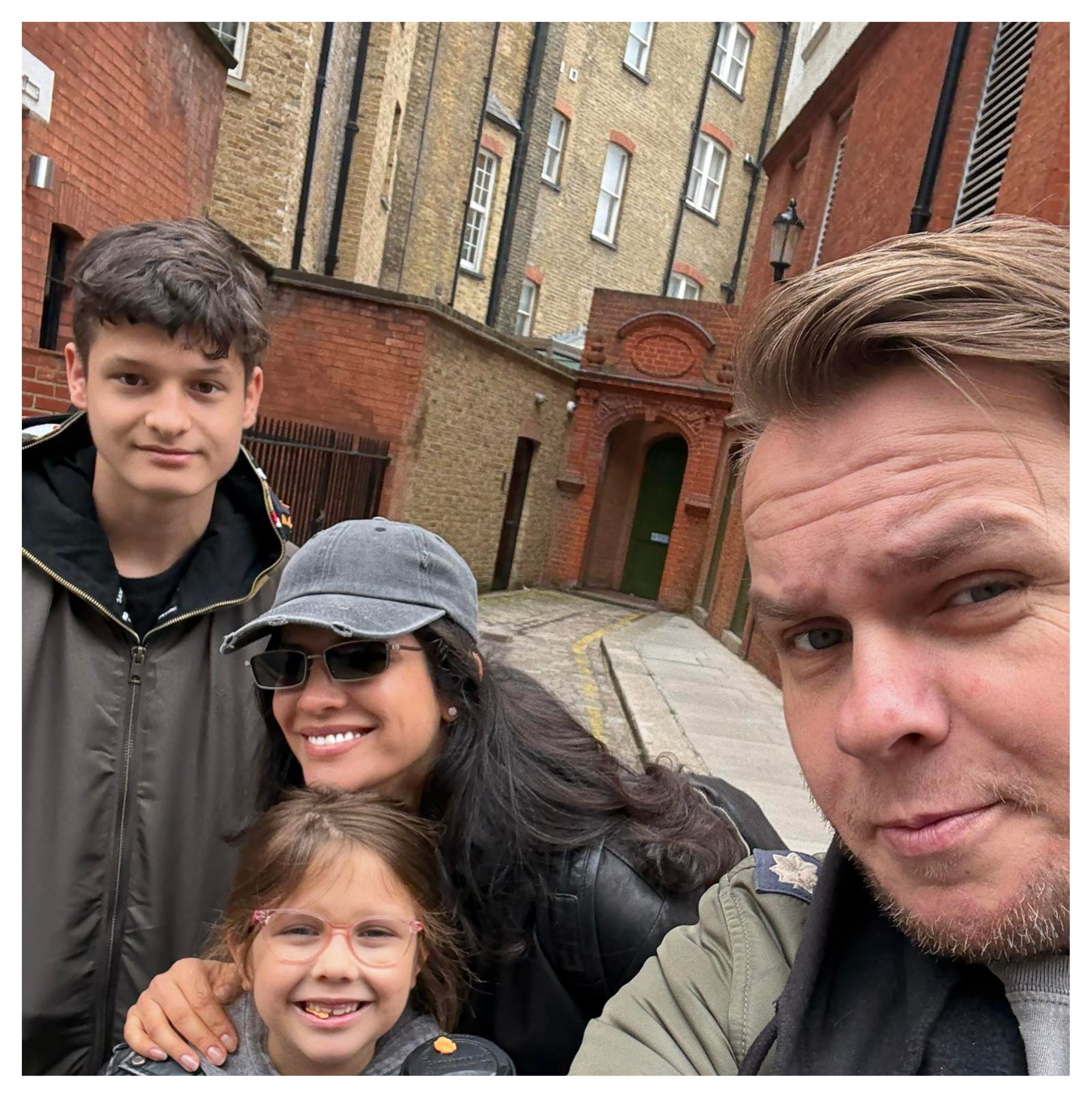 Când are de gând Codin Maticiuc să se căsătorească religios cu mama ...