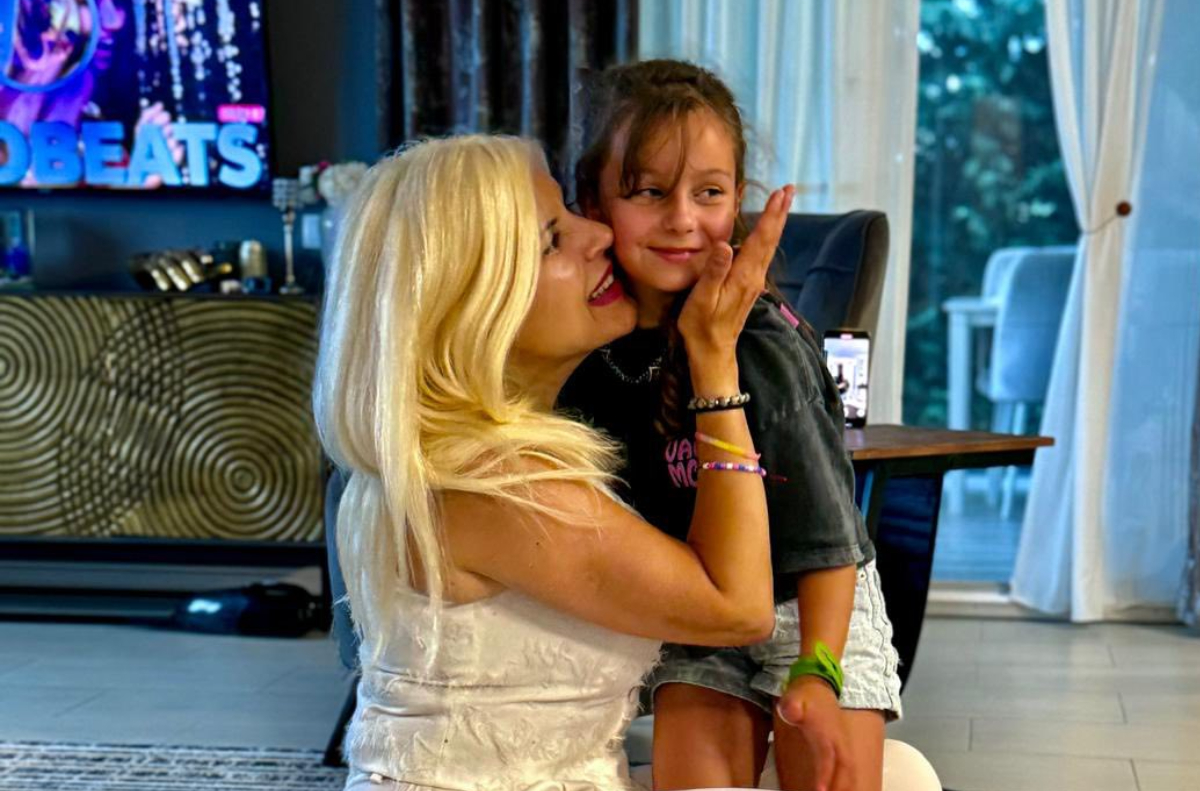 Unde vrea să plece Elena Udrea cu fiica ei. Eva Maria va vizita pentru ...