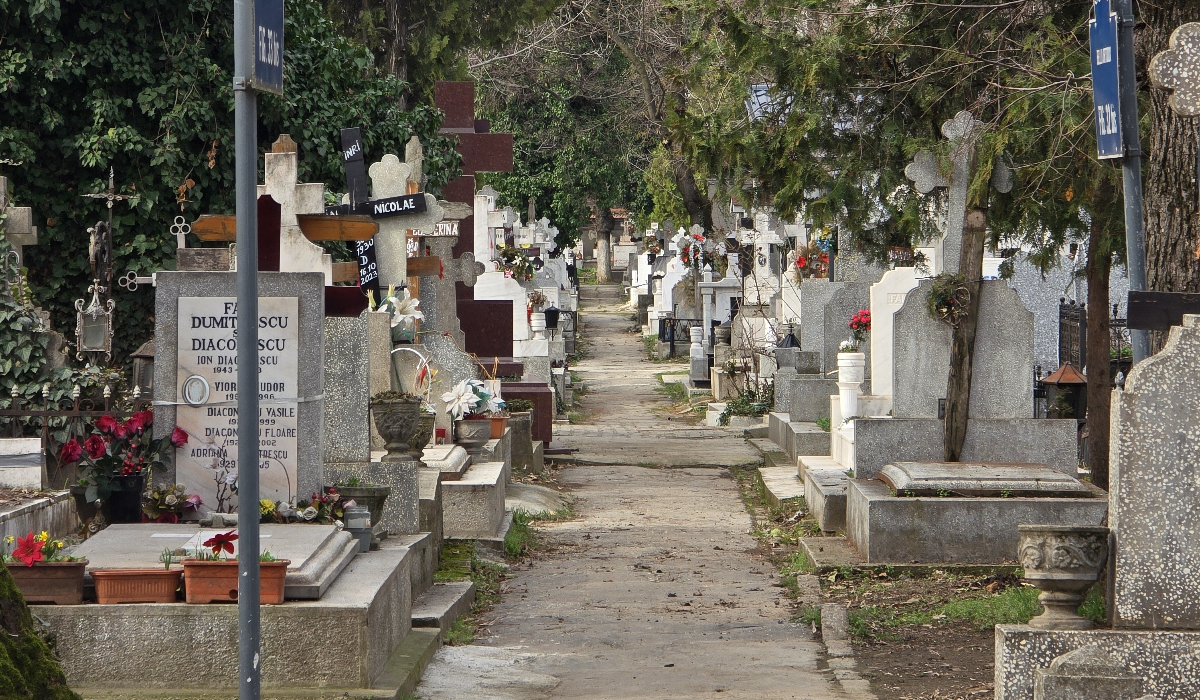 Cum s-au schimbat prețurile înmormântărilor în 2026: au crescut taxele ...