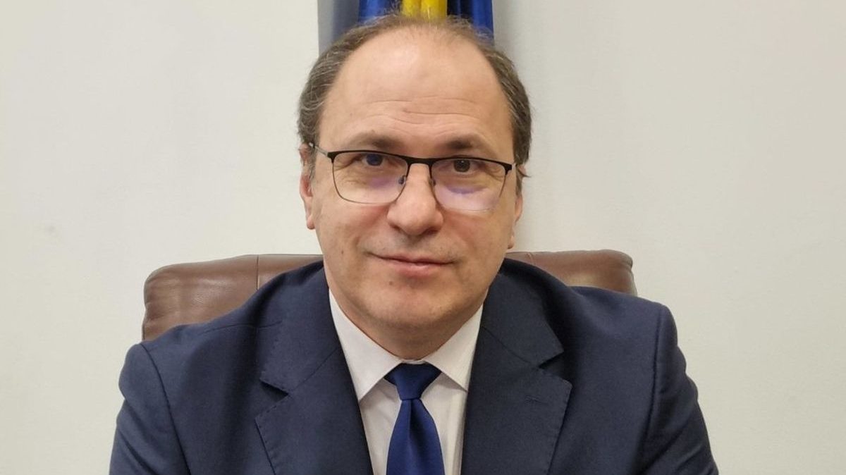 Cine este Mihai Dimian, posibil ministru al Educației, găsit de Ilie ...