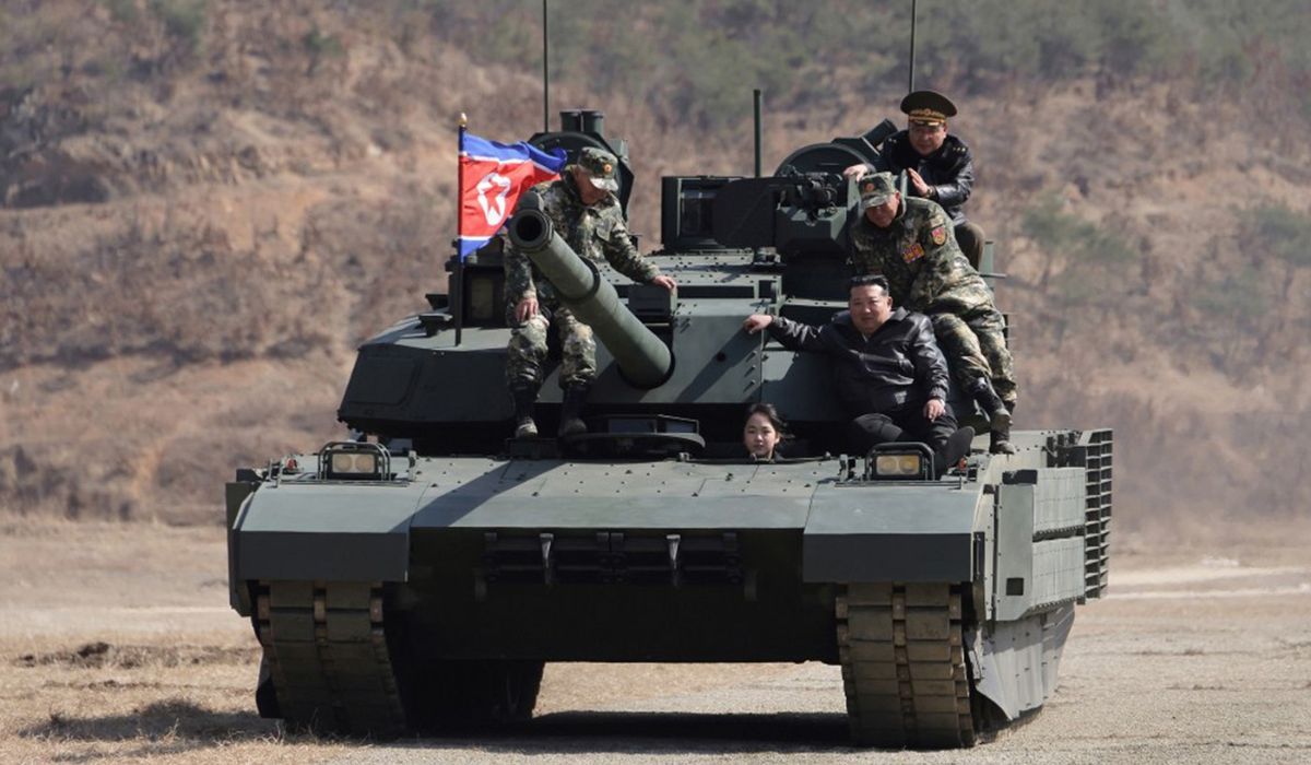 Fiica lui Kim Jong-un a condus un tanc în timp ce liderul nord coreean ...