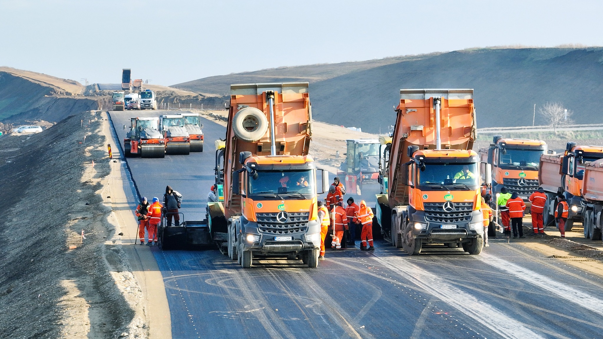 UMB Spedition a semnat oficial primul contract pentru autostrada A8 ...
